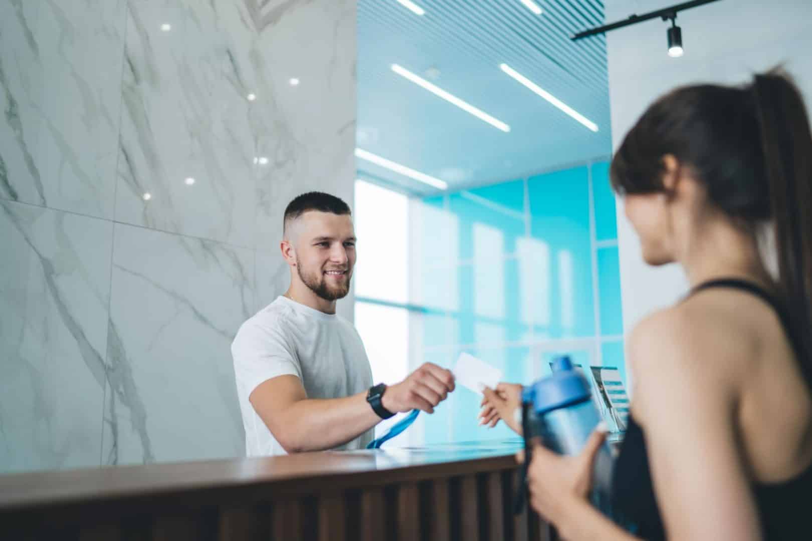 Your Guide To Managing Fitness Center Staff - Bites